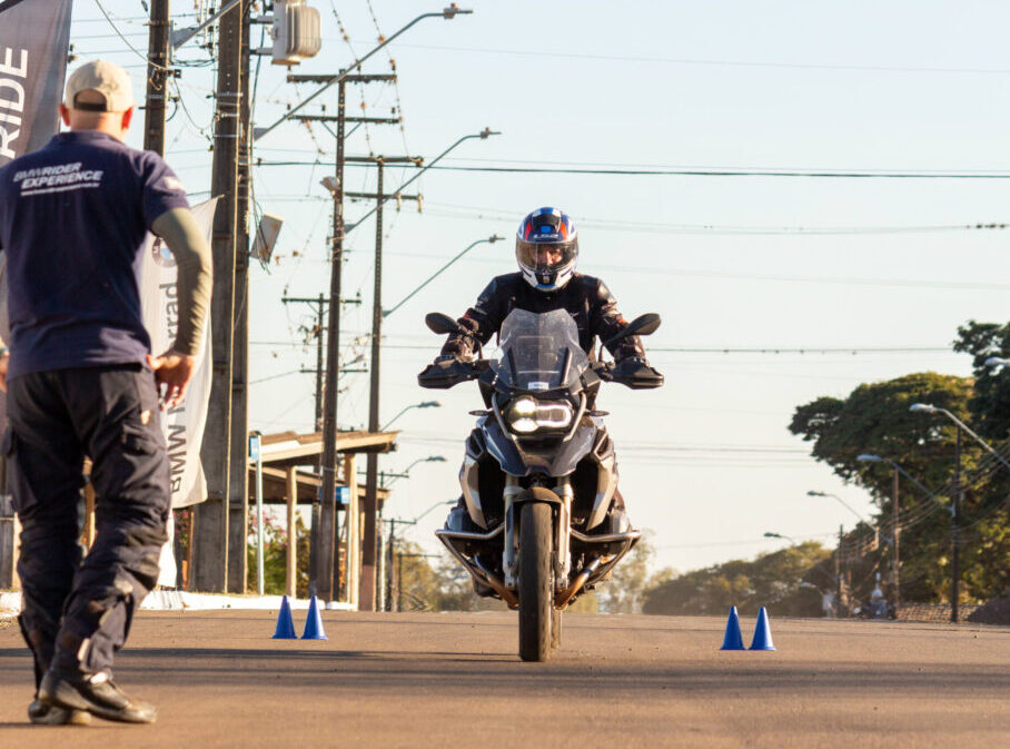 BMW Rider Experience: belas paisagens e treinamento com pilotos - Moto ...